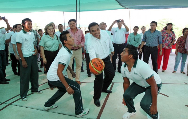 Un Día Casual En El Colegio De Bachilleres Del Estado De Yucatan: Para ...