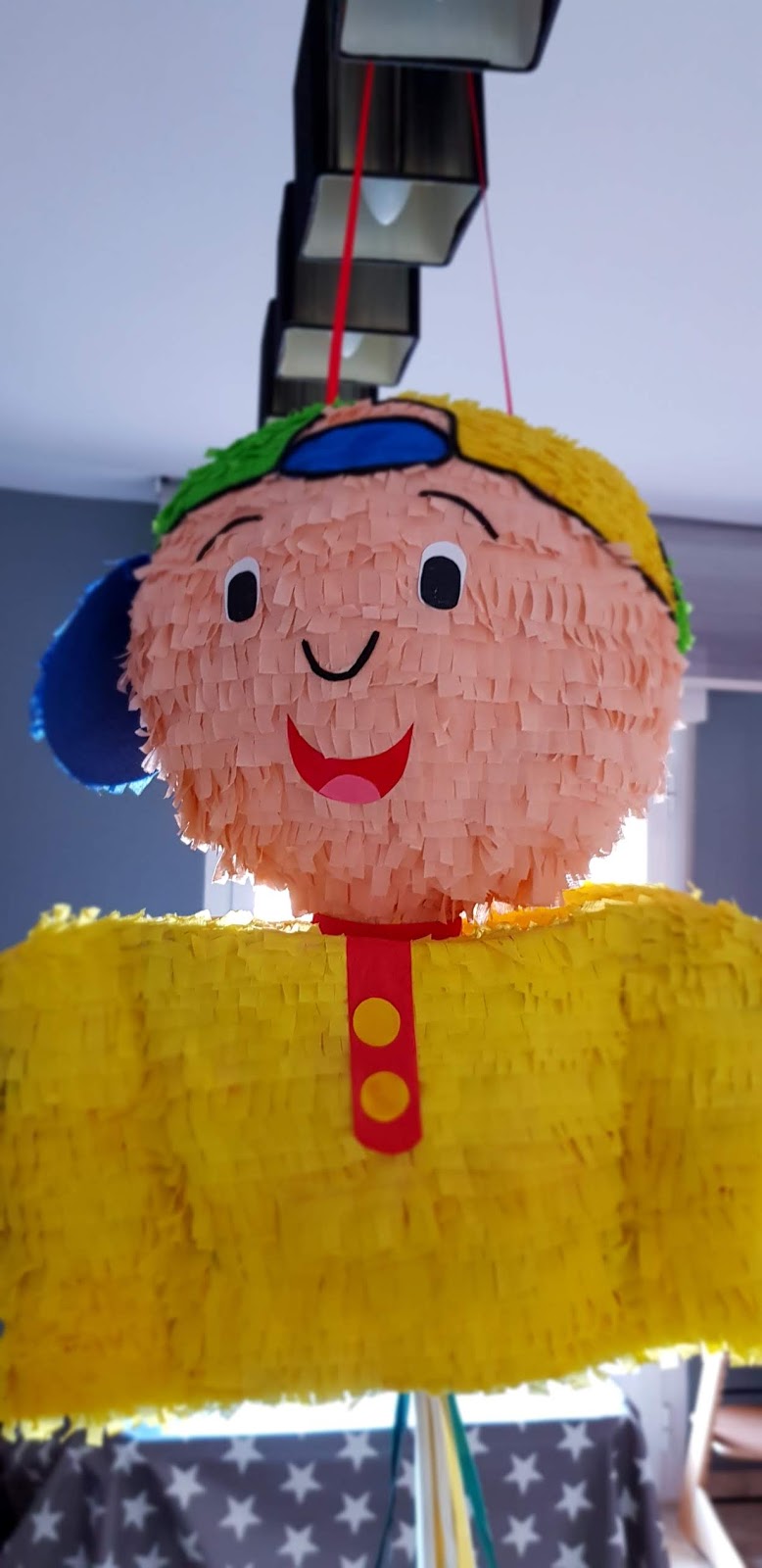 Piñata de Caillou