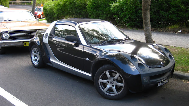 Aussie Old Parked Cars: 2004 Smart Roadster