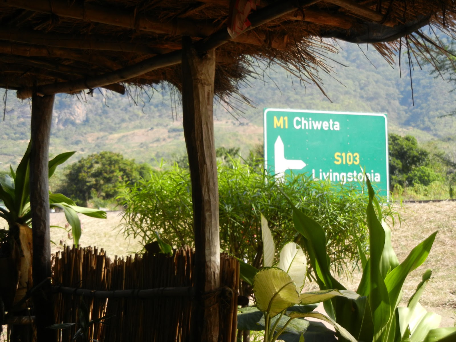 Leo in Malawi: Chitimba (14 km from Chiweta) - Half a way between Mzuzu ...