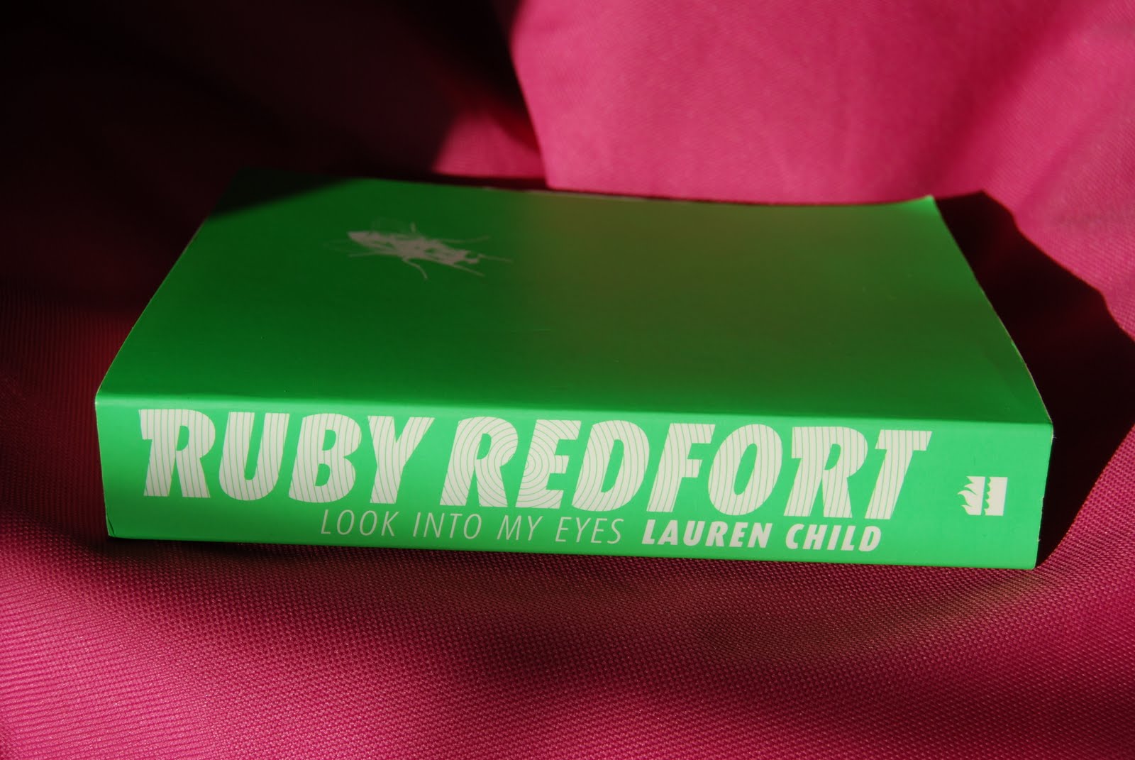Duck Loving Book Addict: Ruby Redfort: A Rather Super Code Breaker