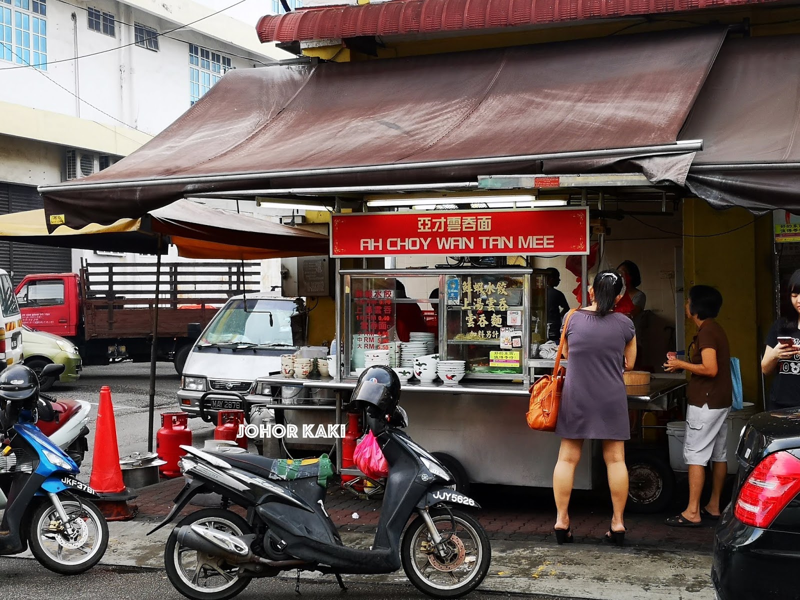 Muar Glutton Street Food Stalls, Johor 麻坡贪吃街 |Tony Johor Kaki Travels ...