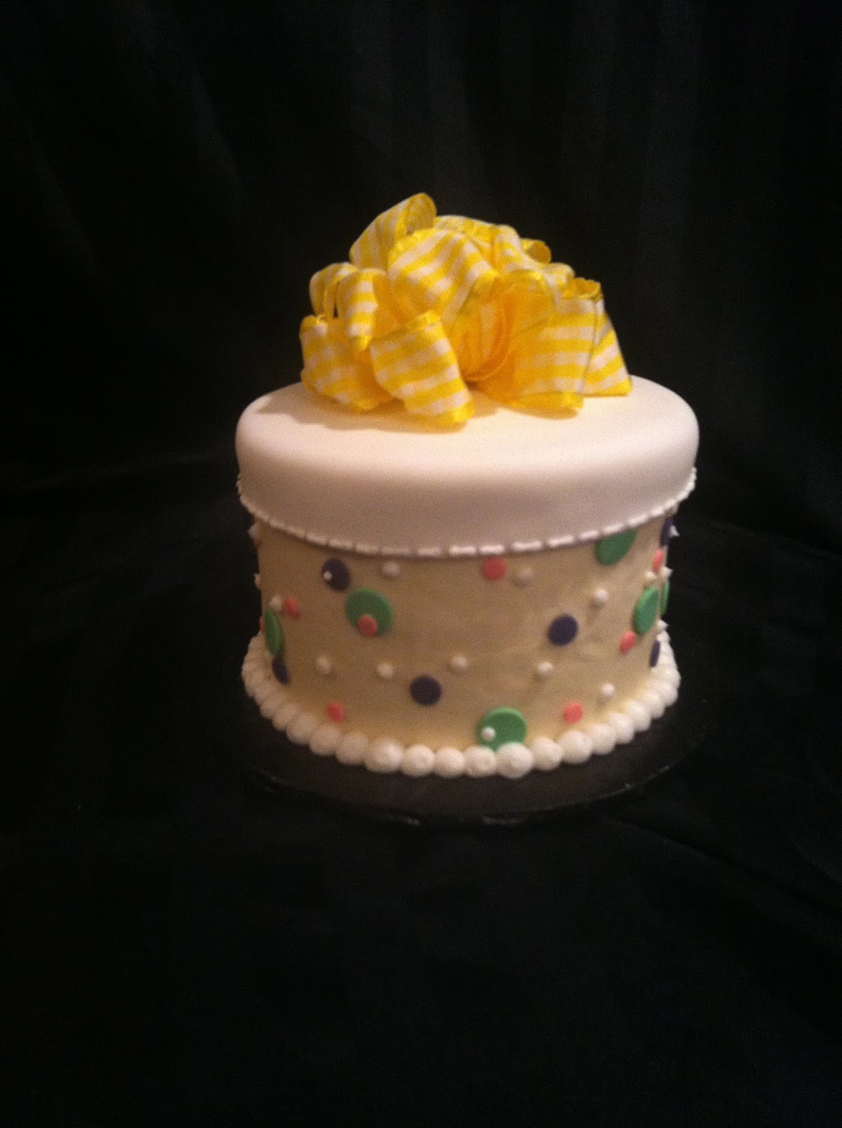 A Little Something Sweet: Gift Box Cake