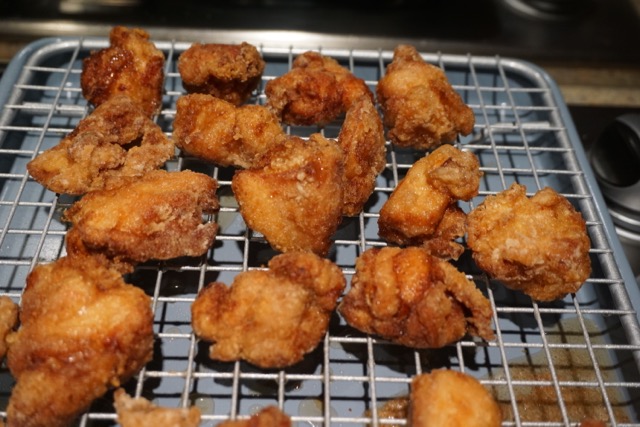 Norio on Wine and Food: "Zangi" Hokkaido Kara-age 北海道の唐揚げ, ザンギ