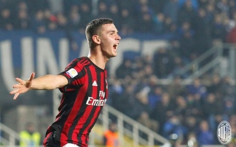 Albanian talent Ismet Sinani shining with Milan, chooses to play for ...