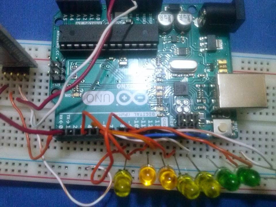 Sistemas Elect.para Informátia: Practica 2 Encender y apagar 8 Led con ...