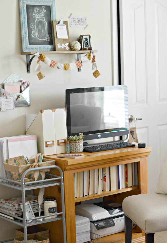 The Life of Jennifer Dawn: Behind the Blog: Home Workspace