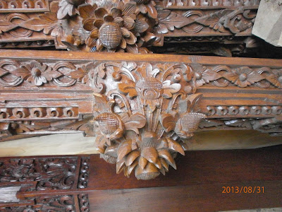 motif ukiran bali: Motif ukiran bunga