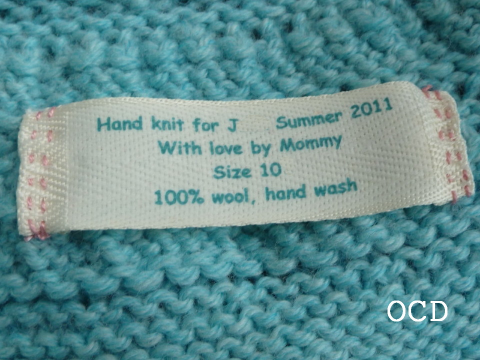 ocd: obsessive crafting disorder: Sweater label tutorial
