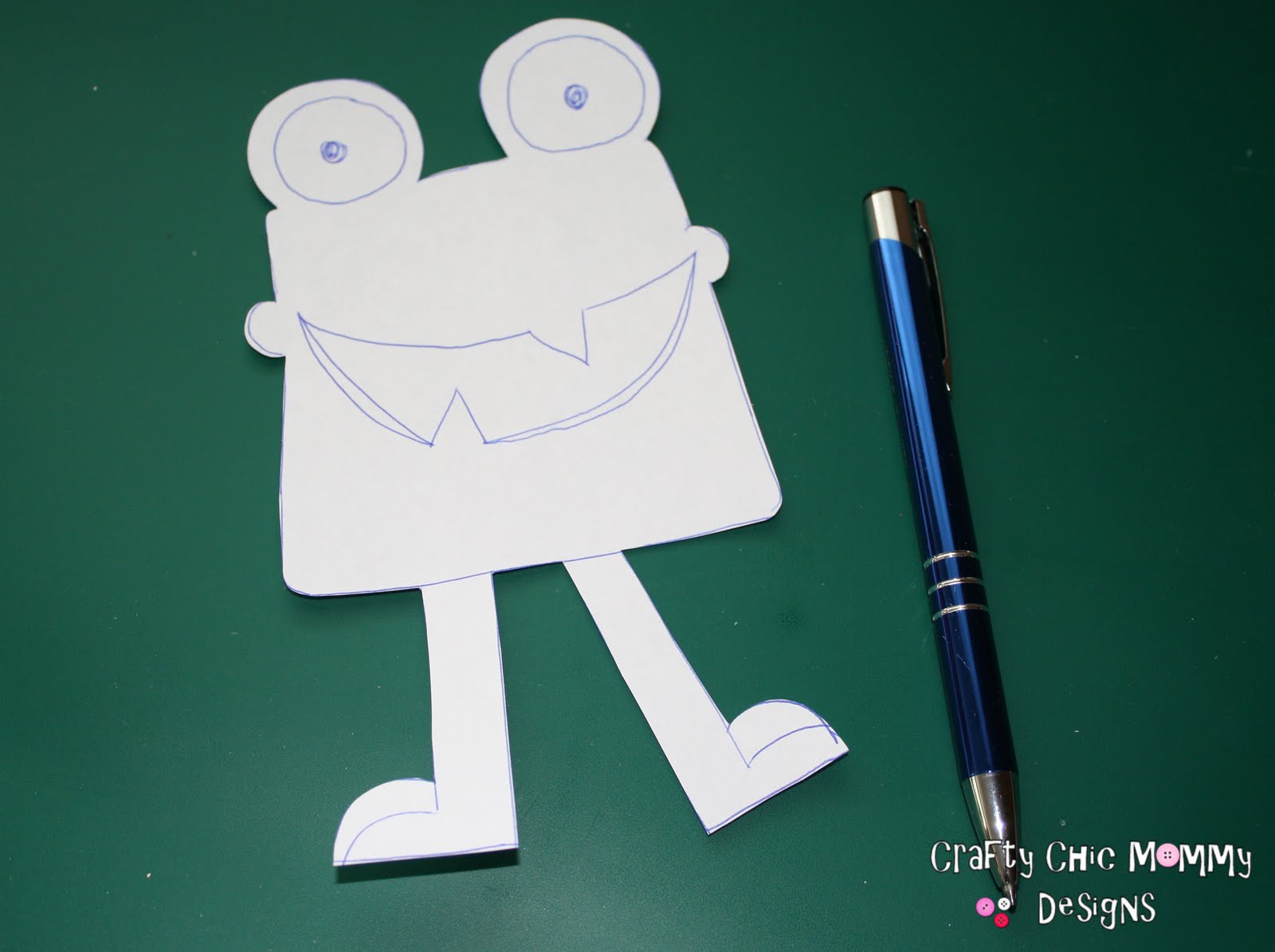 Crafty Chic Mommy: CHEAP DIY VINYL ART