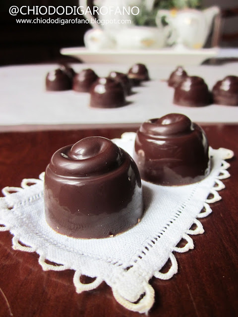 chiodo di garofano: CIOCCOLATINI TRIPLO-CIOC