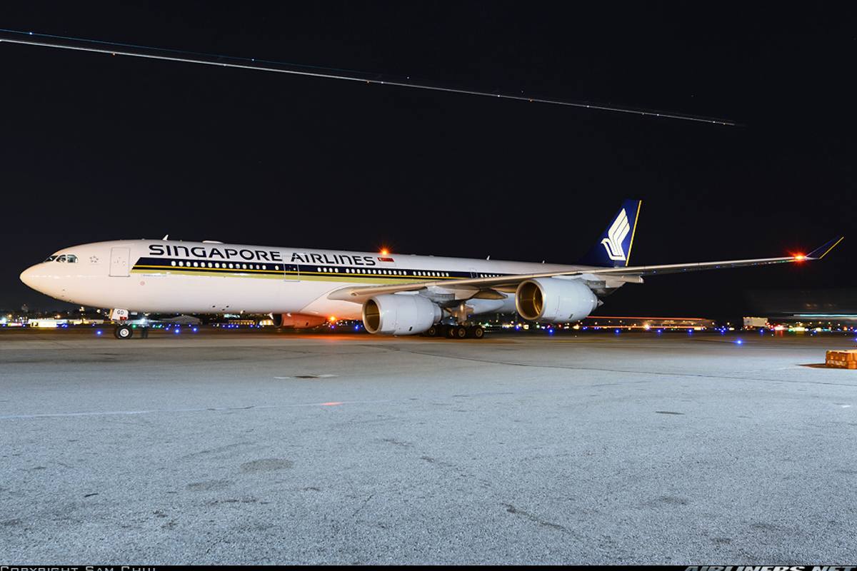 Charles Ryan's Flying Adventure: Singapore Airlines Airbus A340-500 ...