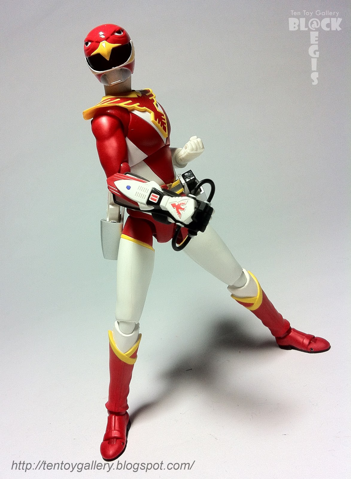 Ten Toy Gallery: Review: S.H.Figuarts Red Hawk
