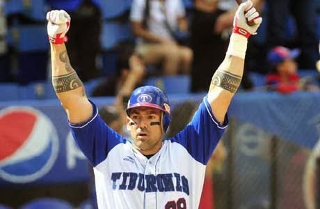 Alexx Beisbol: Alex Cabrera y su nuevo récord