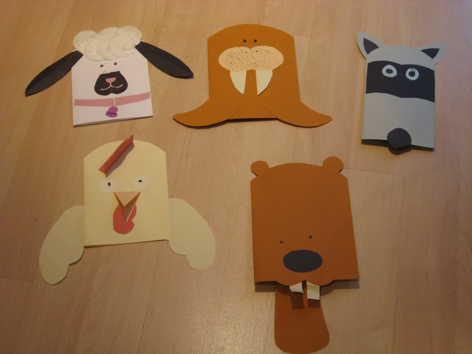 The Tiger Chronicle: Science puppets