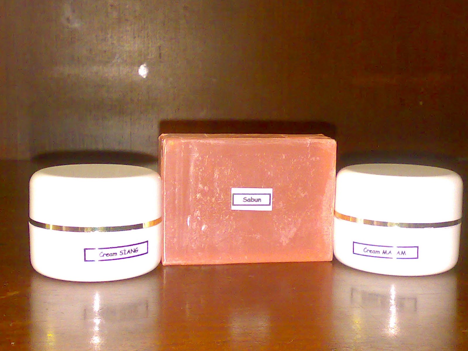 CANTIK PUTIH ALAMI: PAKET WHITENING PEARL CREAM