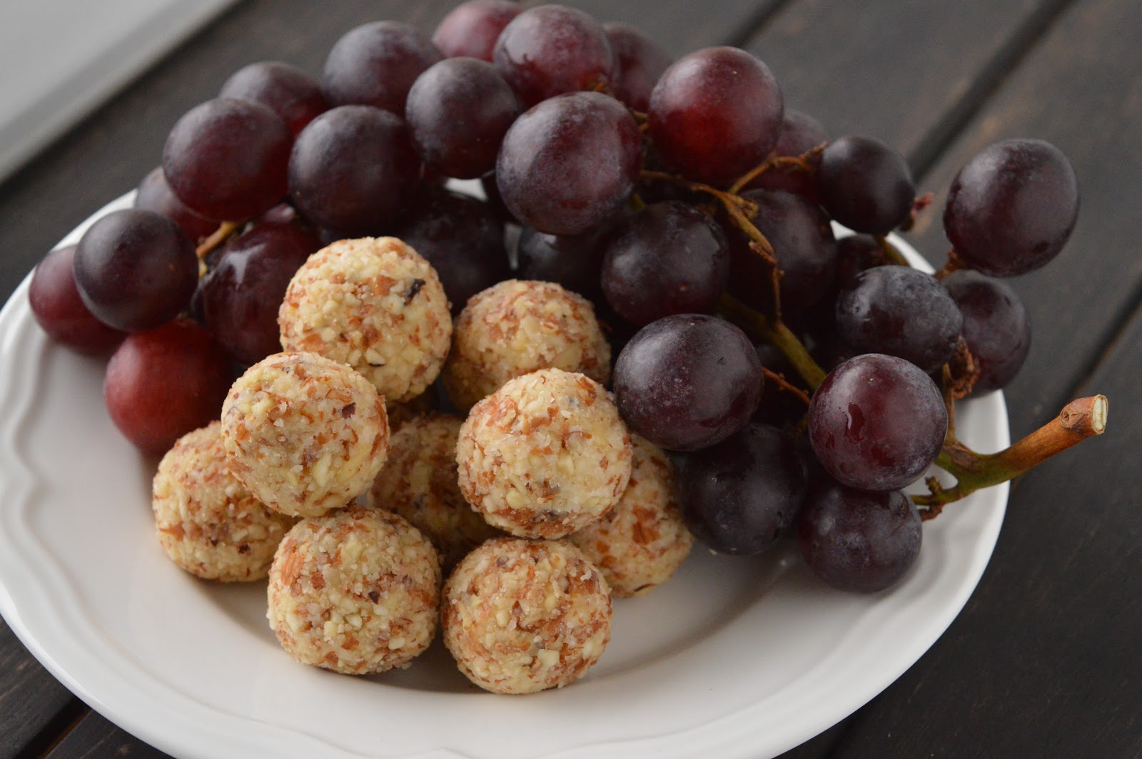 Mukatanas: Ožkos pieno sūrio rutuliukai