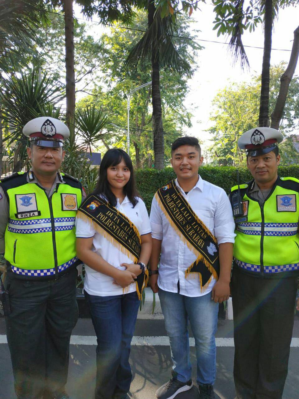 SEKOLAH MENENGAH ATAS NEGERI 9 SURABAYA: Prestasi Siswa SMAN 9 Surabaya