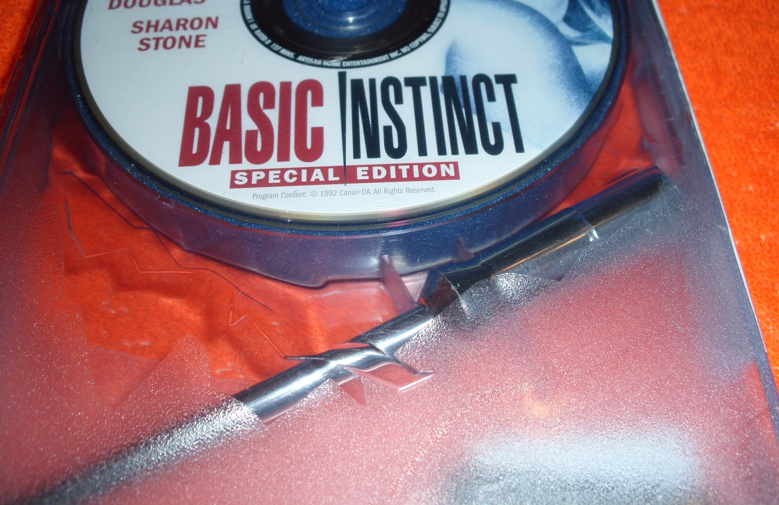Oinotna7's dvd collection: Basic Instinct - Ice Pick Pen Edition - DVD US