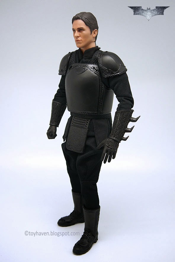 toyhaven: Quick bash 1/6 Christian Bale as Bruce Wayne, League of ...