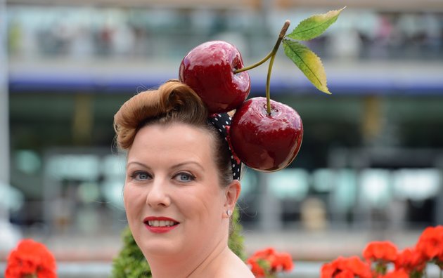 Koleksi Photo Topi Unik