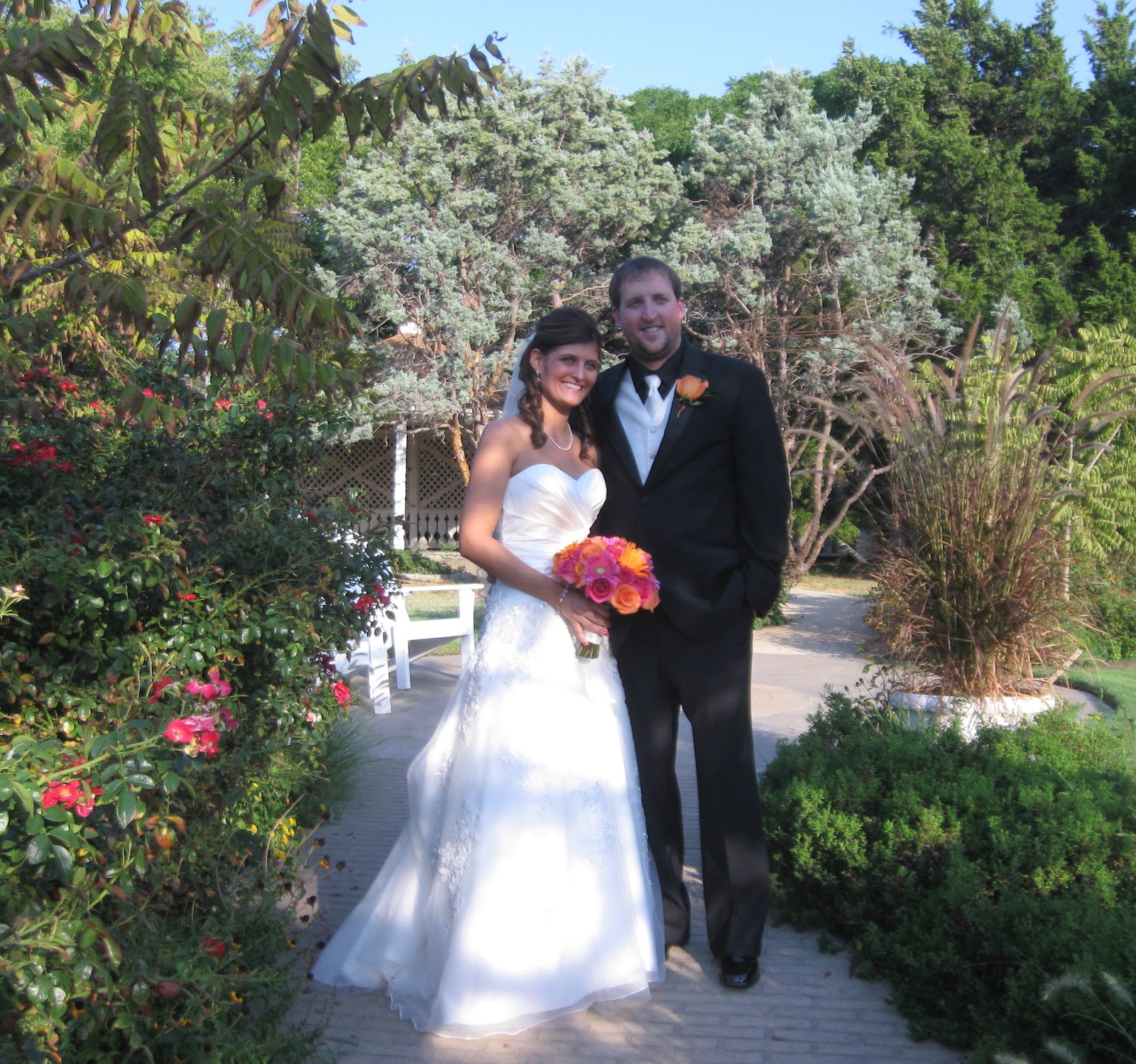 Walnut Creek Chapel: Myka Nicholas & Kyle Shrum Wedding/Reception on 8. ...