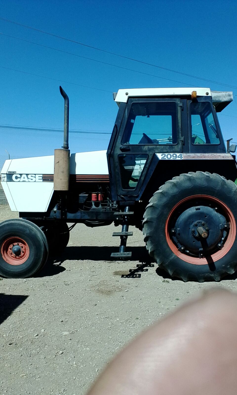 MAQUINARIA AGRICOLA INDUSTRIAL: Tractor Case 2094 $13,200 Dlls.