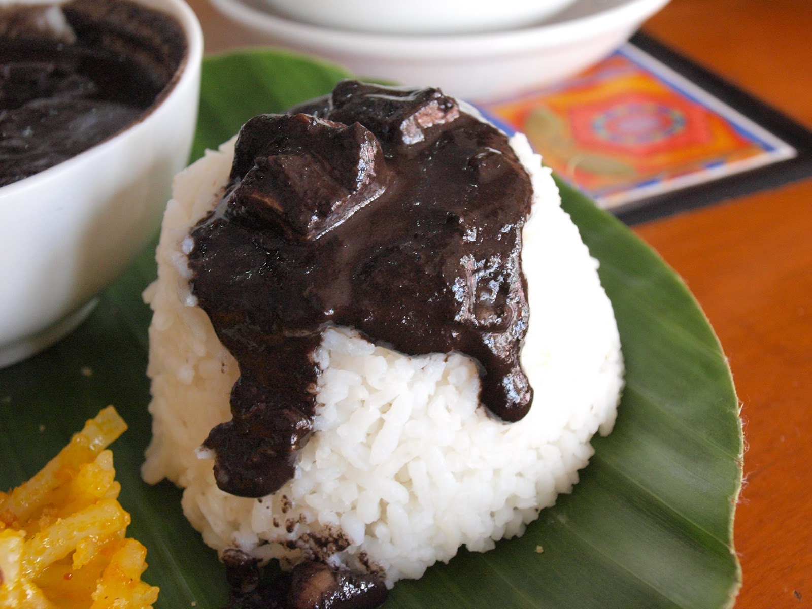 The awesome grind: Loving lunch-outs at Ninang's Pansit Malabon