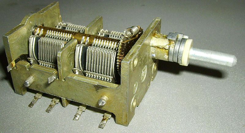Electrónica Básica: Condensadores o capacitores