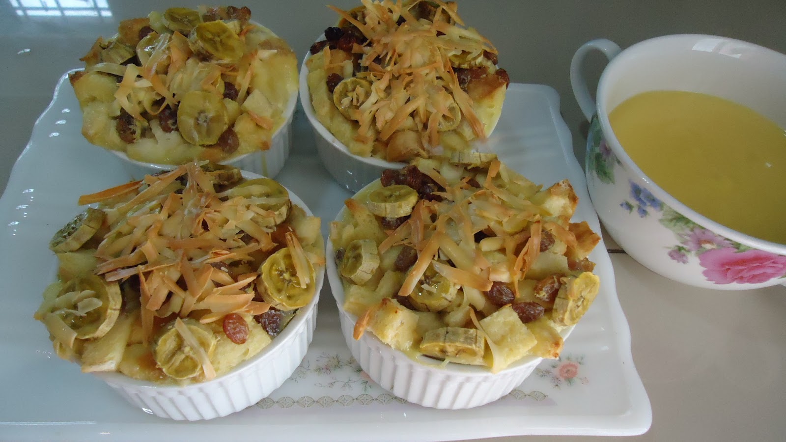 Zara ♥ Baking: PUDING ROTI PISANG/BANANA BREAD PUDDING...