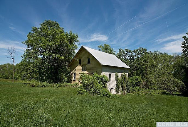 Sweet House Dreams: Fitch Mansion, 1850 Gothic in Coxsackie, New York