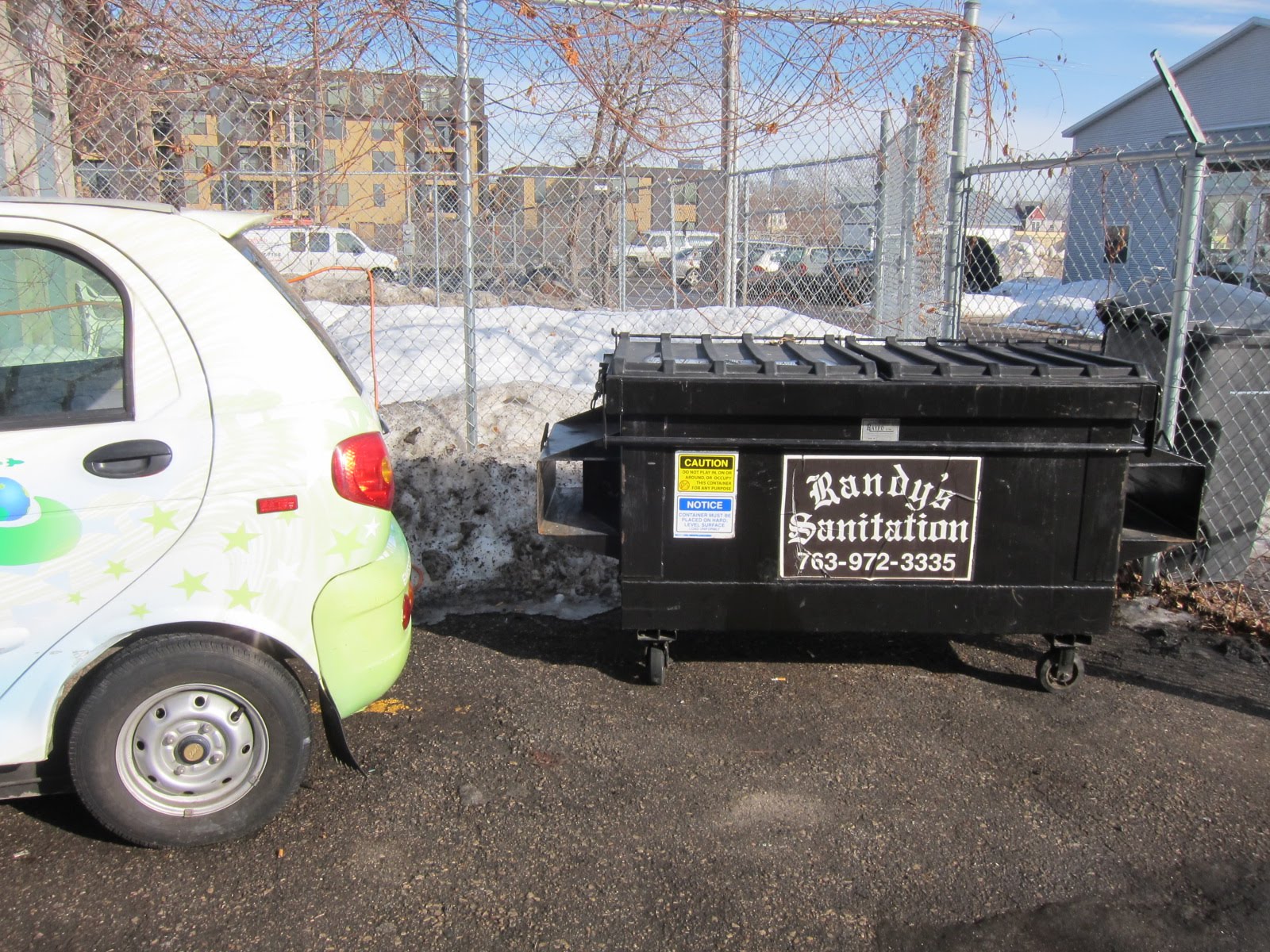 the trashbasher: Restaurants that rock because they rot!