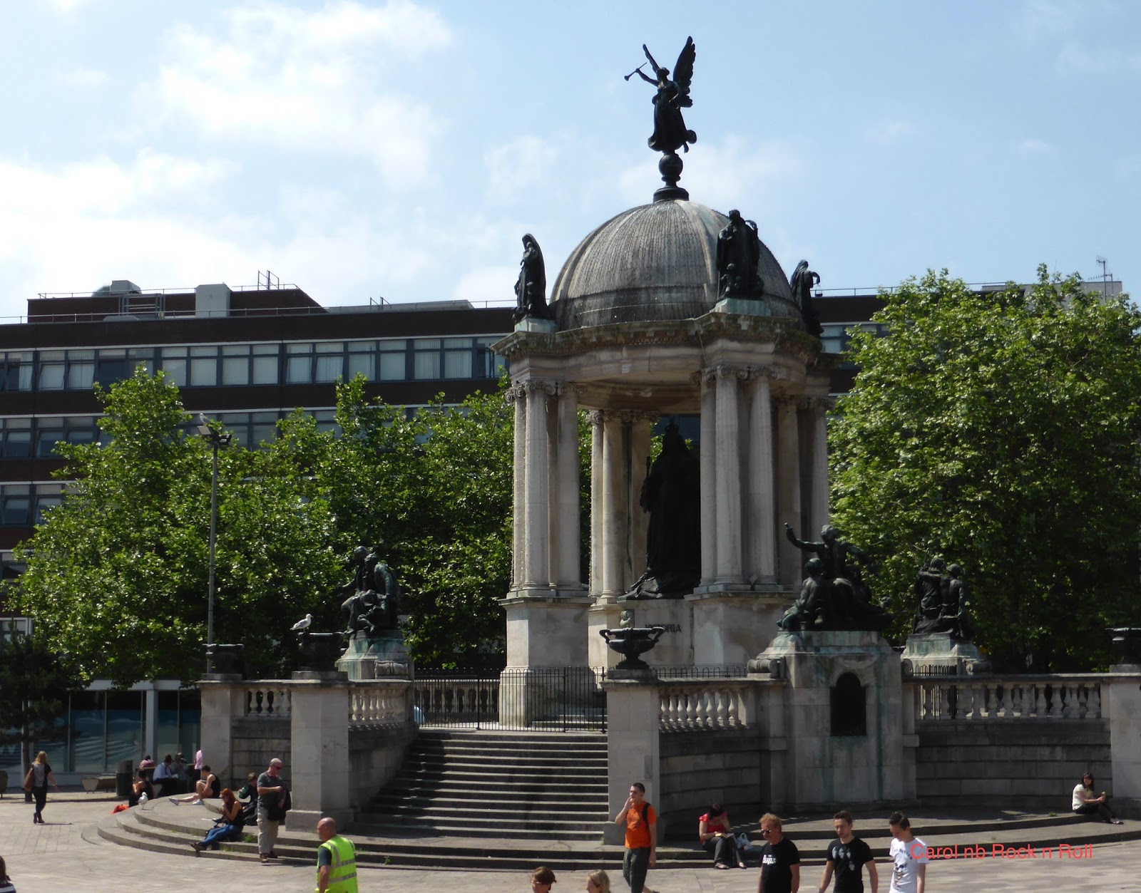 NB Rock 'n' Roll: Liverpool from the top of an open bus ...