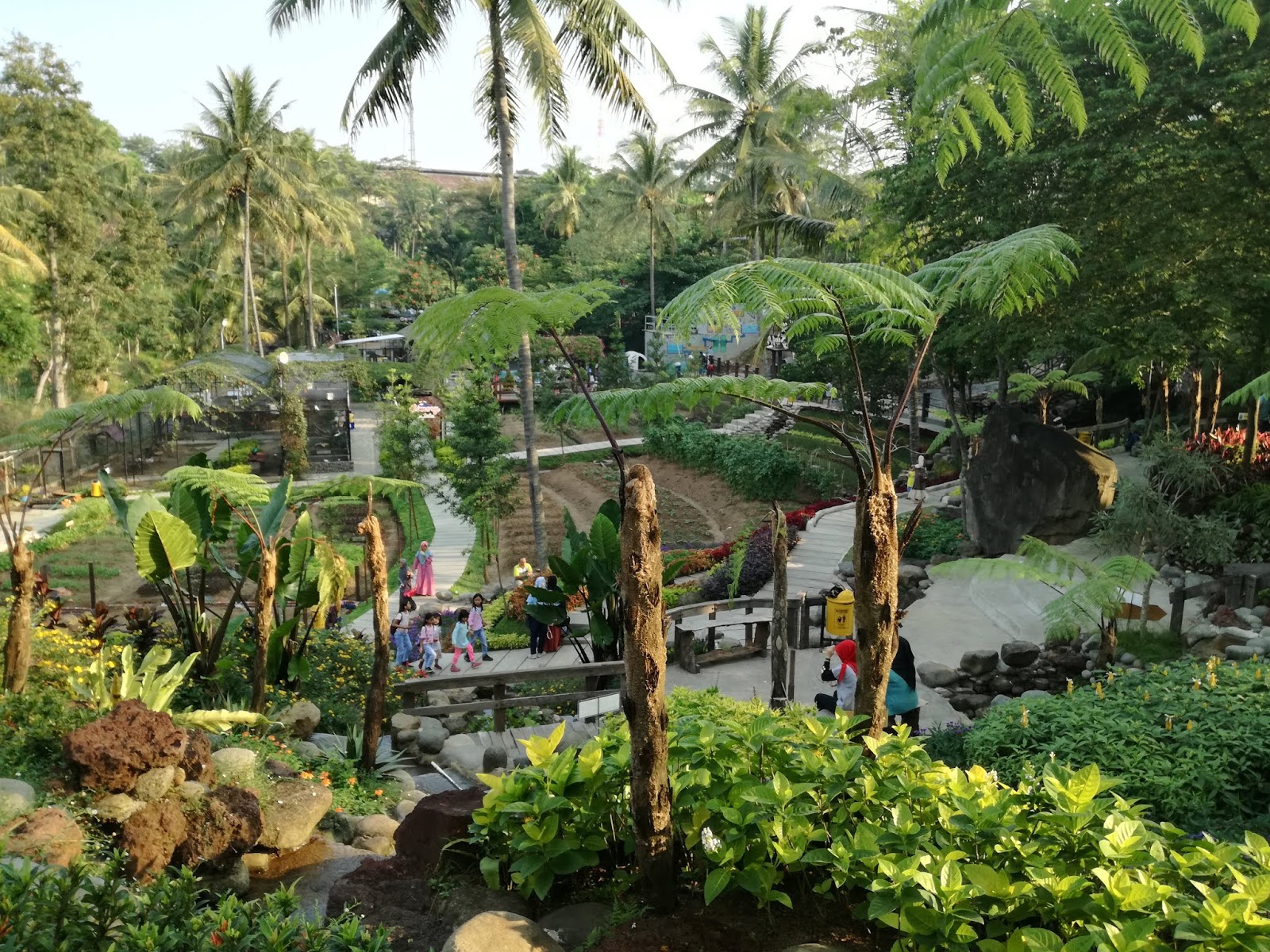 Menikmati Wisata Keluarga di Cimory on Valley Bawen Semarang