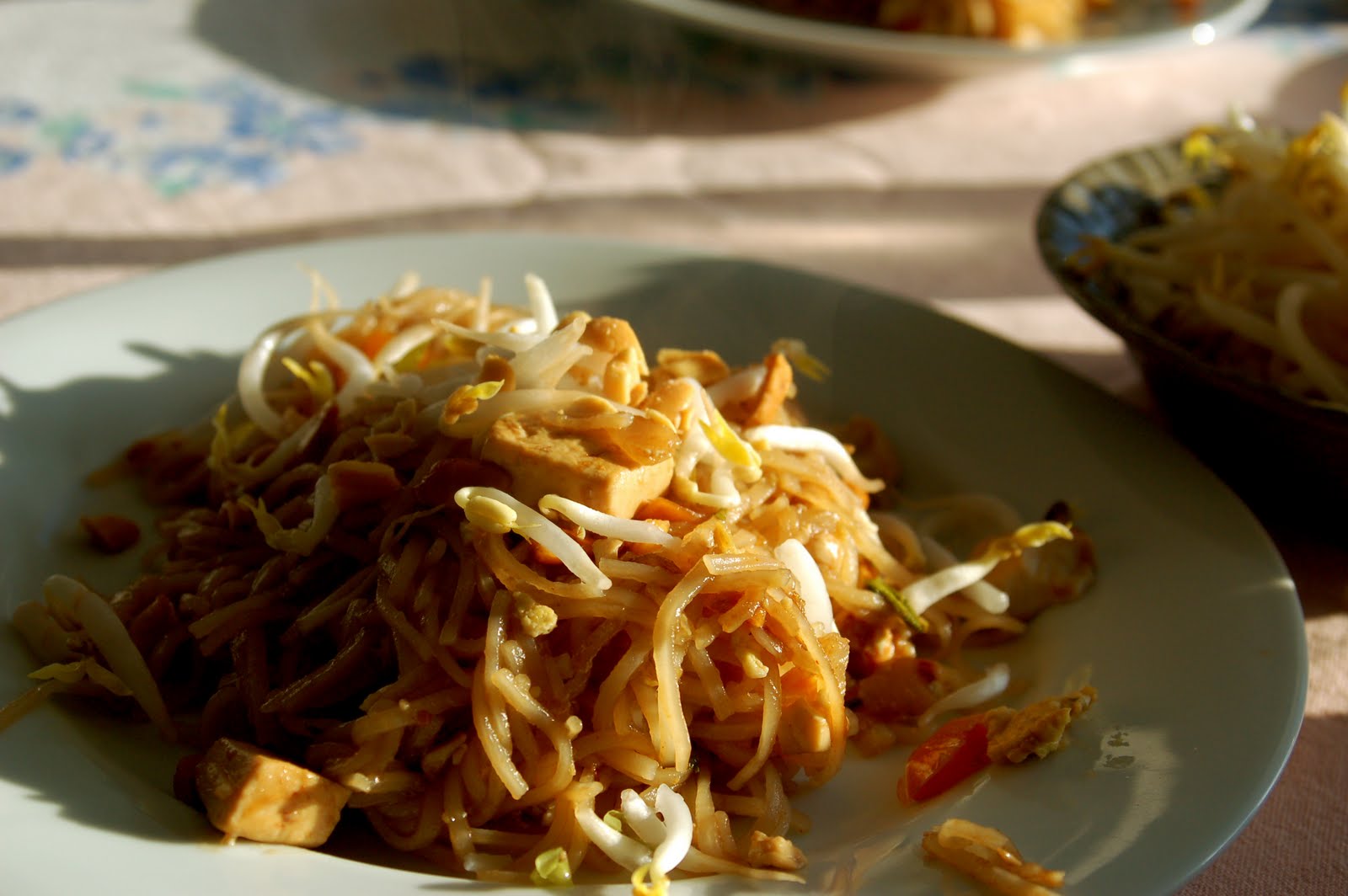 What's Cookin, Good Lookin?: Phad Thai