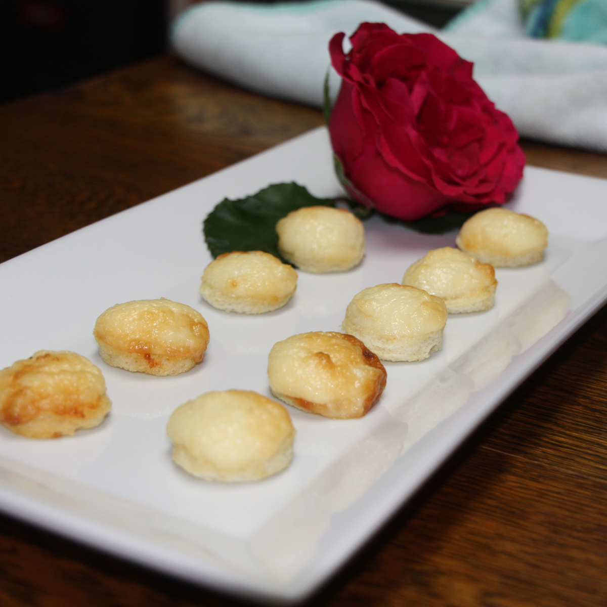 At Home in Palm Beach: Palm Beach Cheese Puffs