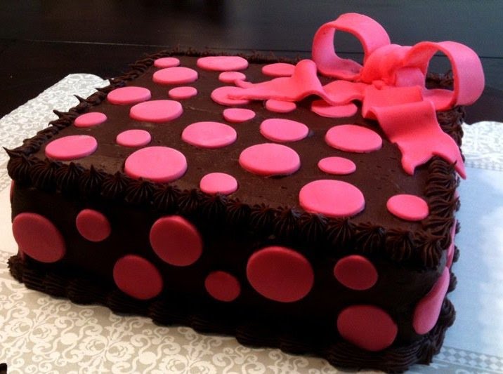 Mama Creedon's Cakes!: *Brown & Pink*