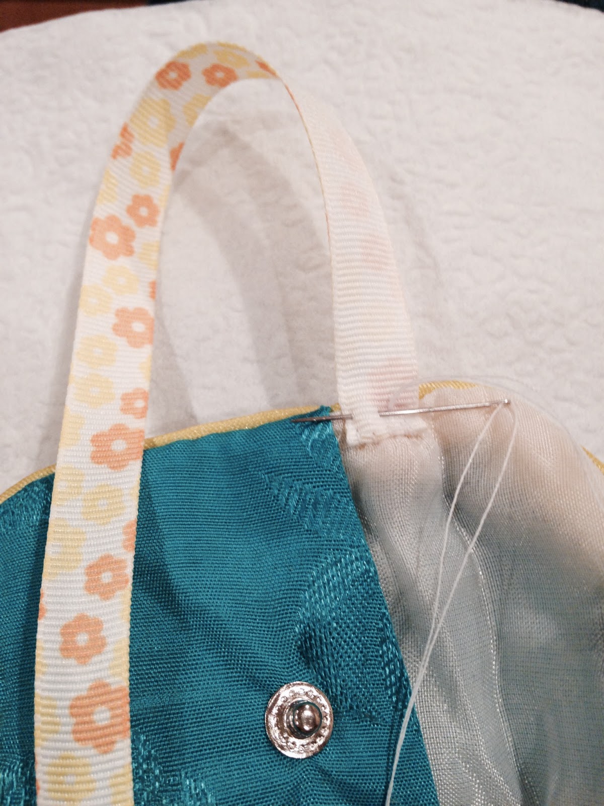 xoxo Grandma: Super Simple Doll Purse