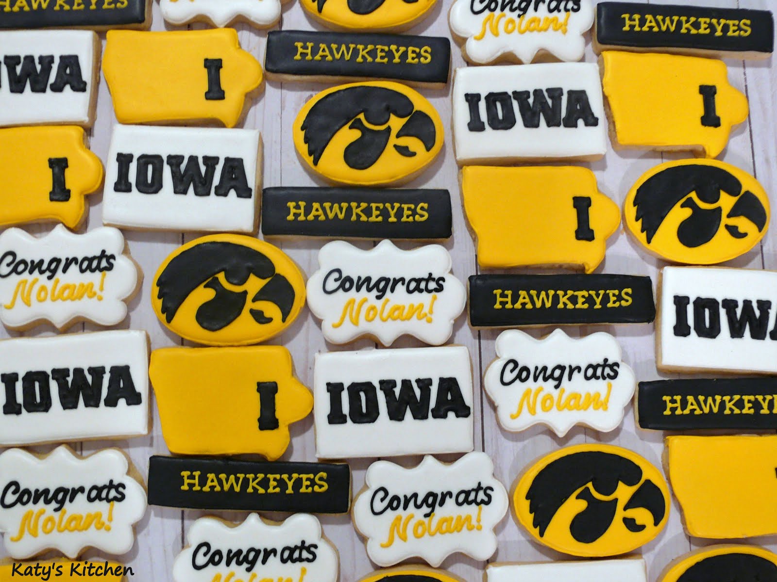 Katy's Kitchen: Iowa Hawkeye Cookies