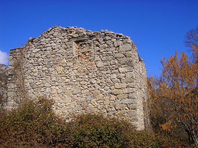 SI VENS AL RIPOLLÈS NO T'OBLIDIS LA BICICLETA