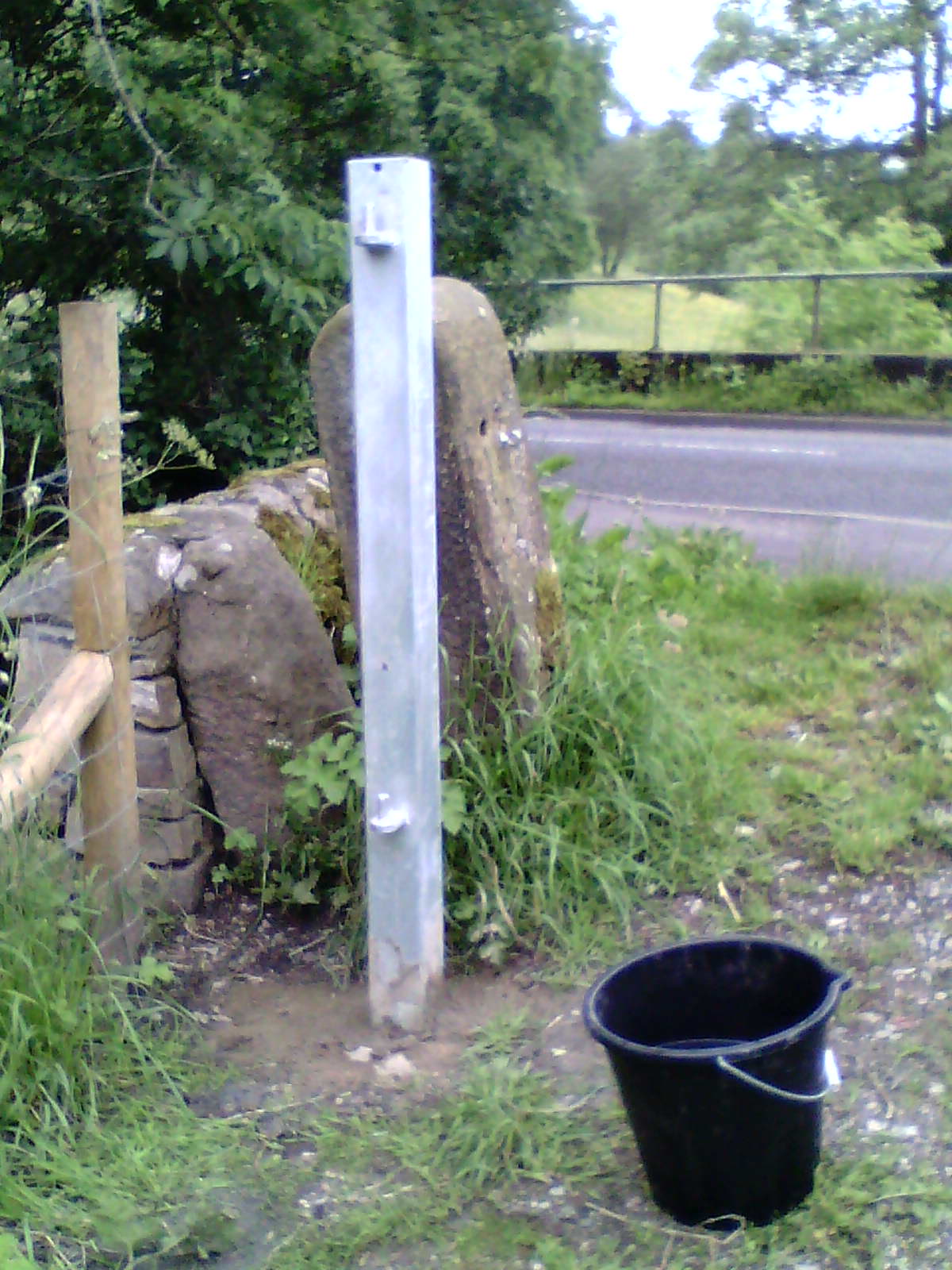 Turnditch Orchard Project: Installing a gate post
