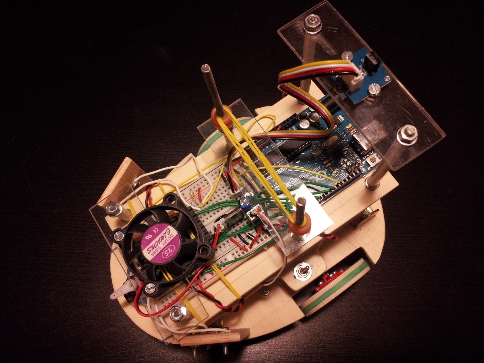 Antonio Vallecillos: Arduino Robot v02.2