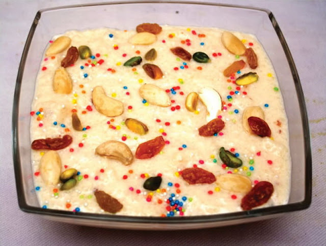 Recipes of Aarusha's Kitchen: Shahi Phirni or Royal Rice Pudding