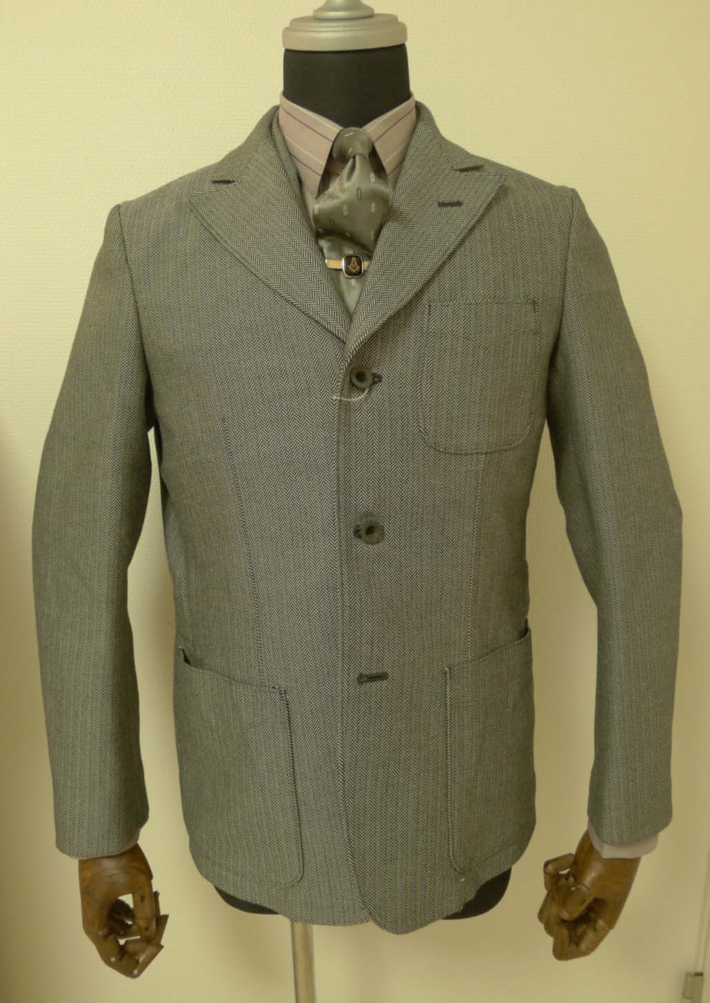 ADJUSTABLE COSTUME: ☆ ADJUSTABLE COSTUME ☆ Pinchback Style Sack Coat