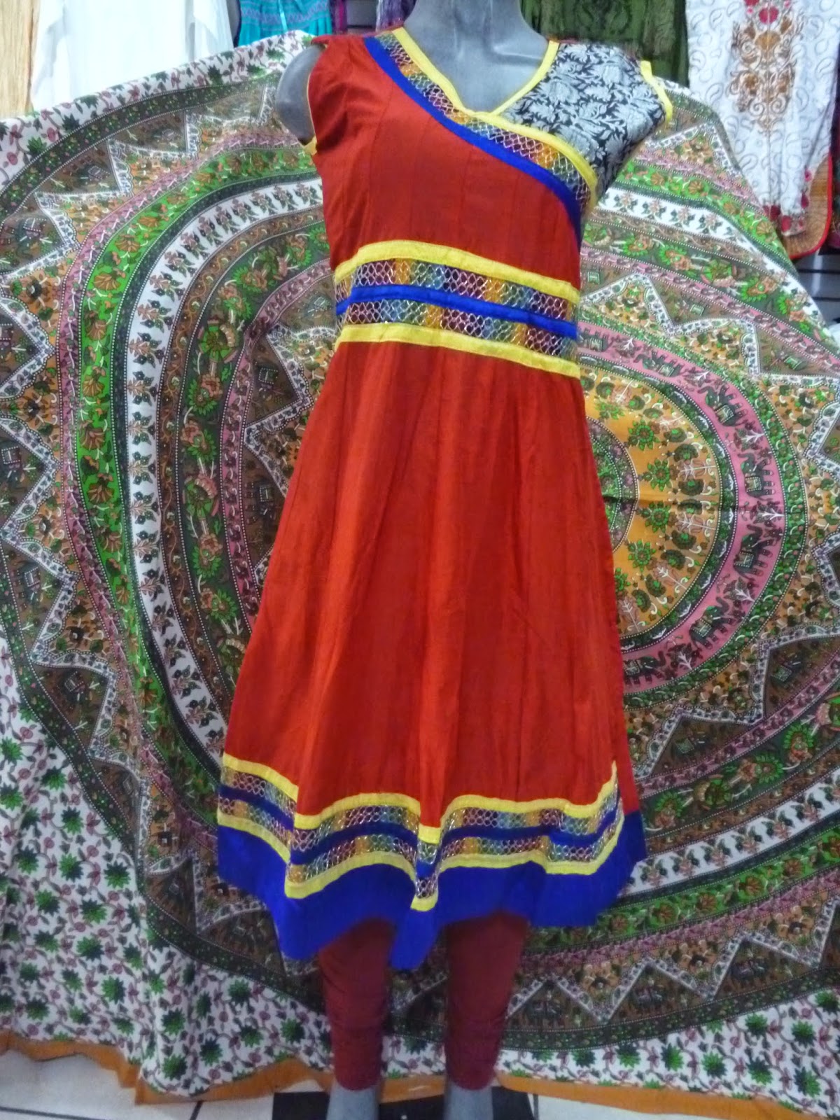Ropa De La India: ROPA HINDU,FALDAS,VESTIDOS,BLUSAS,CHALINAS,PASMINAS ...
