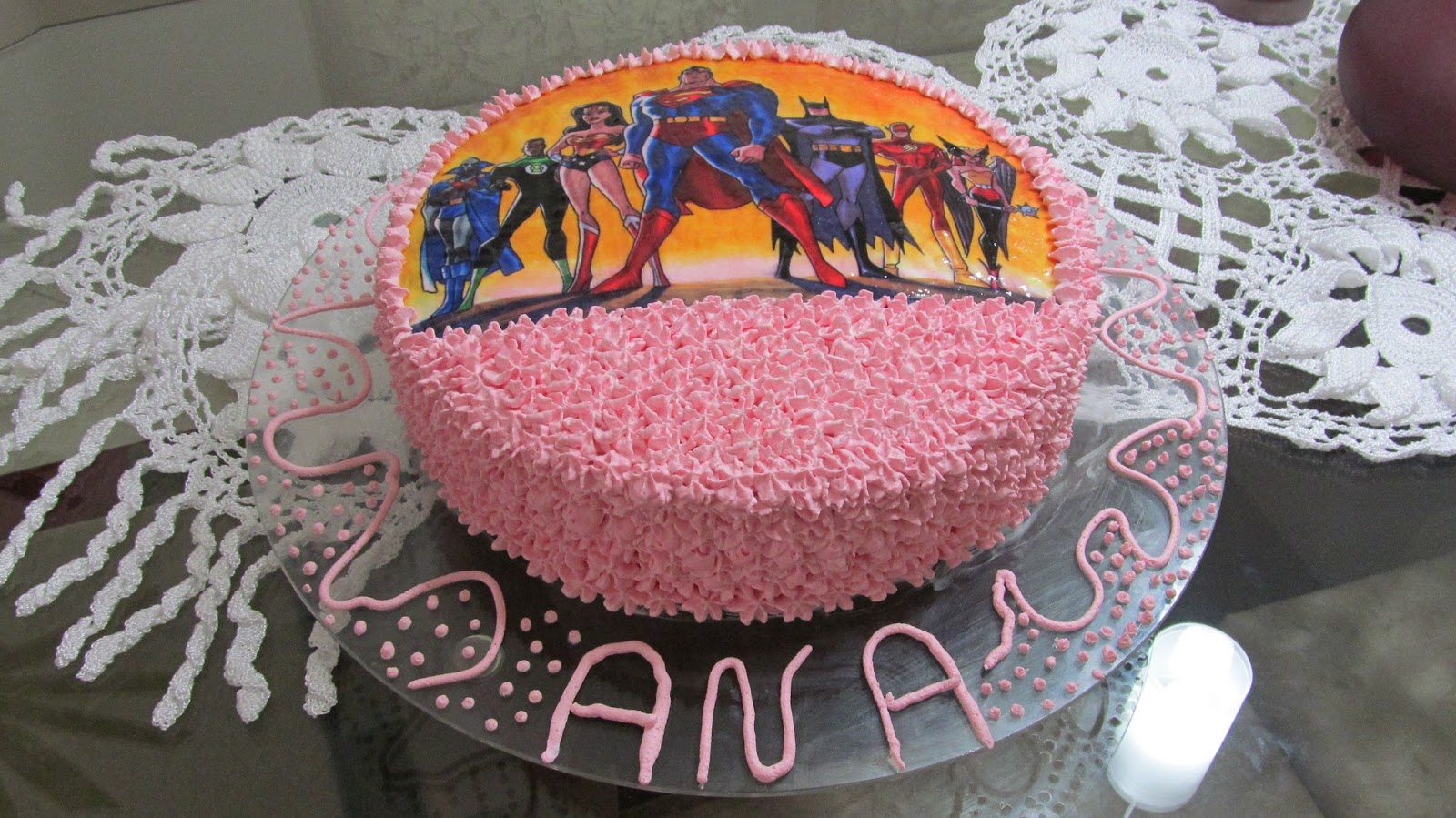 Atellier dos Doces: Bolo Liga da Justiça