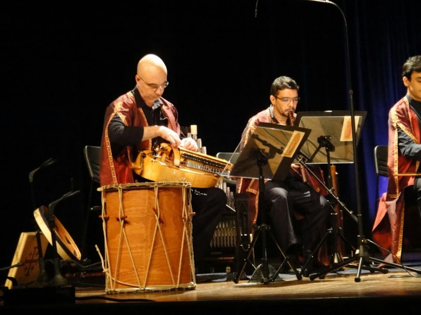 A Viela de Roda no Brasil: Gurdy in Rio!