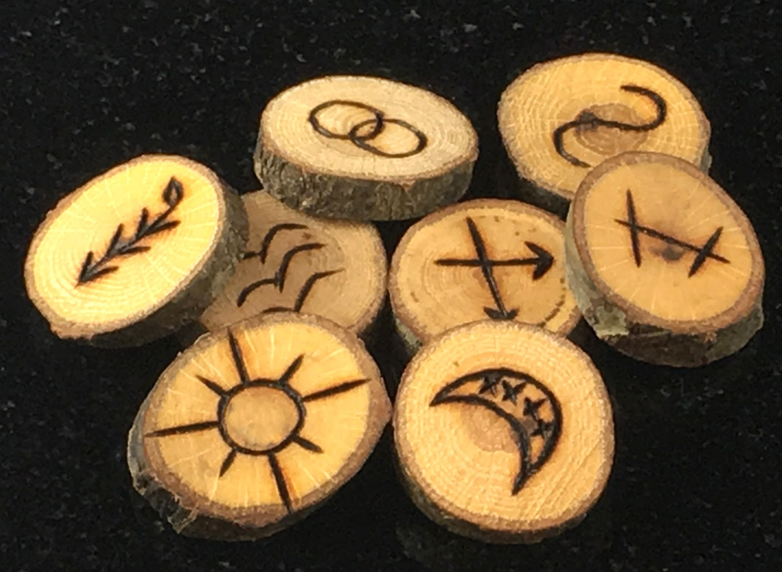 Destino y personalidad: Las runas de la bruja - EN SU VERSIÓN MÁS ...