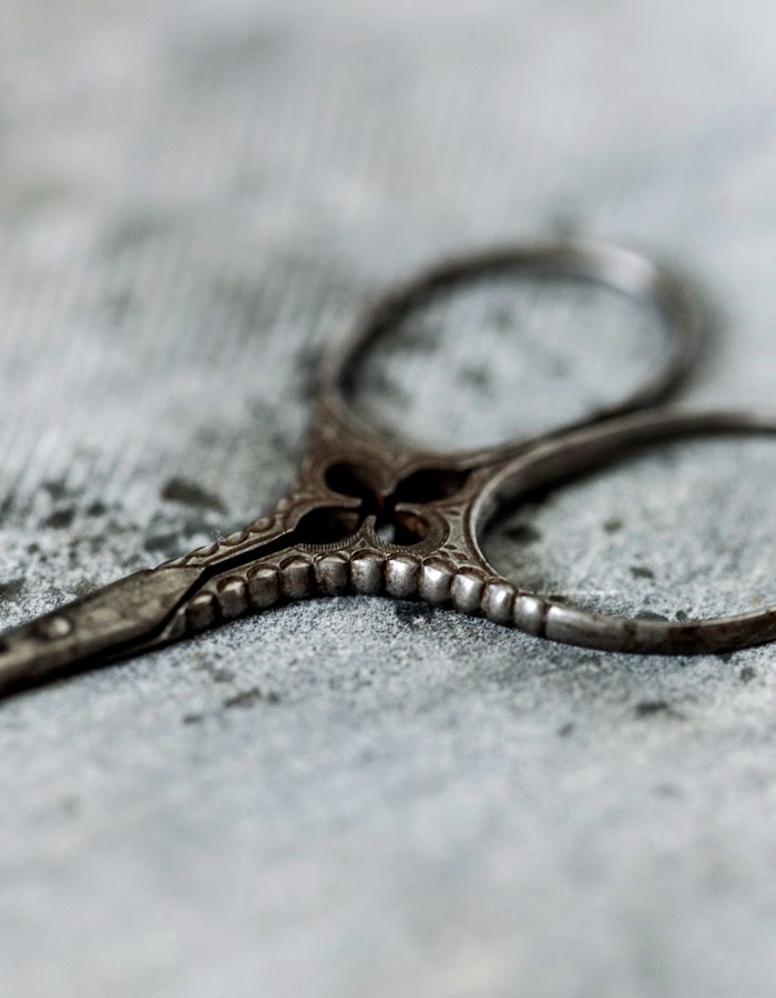 gretchen gretchen: Is It Vintage - Small Scissors