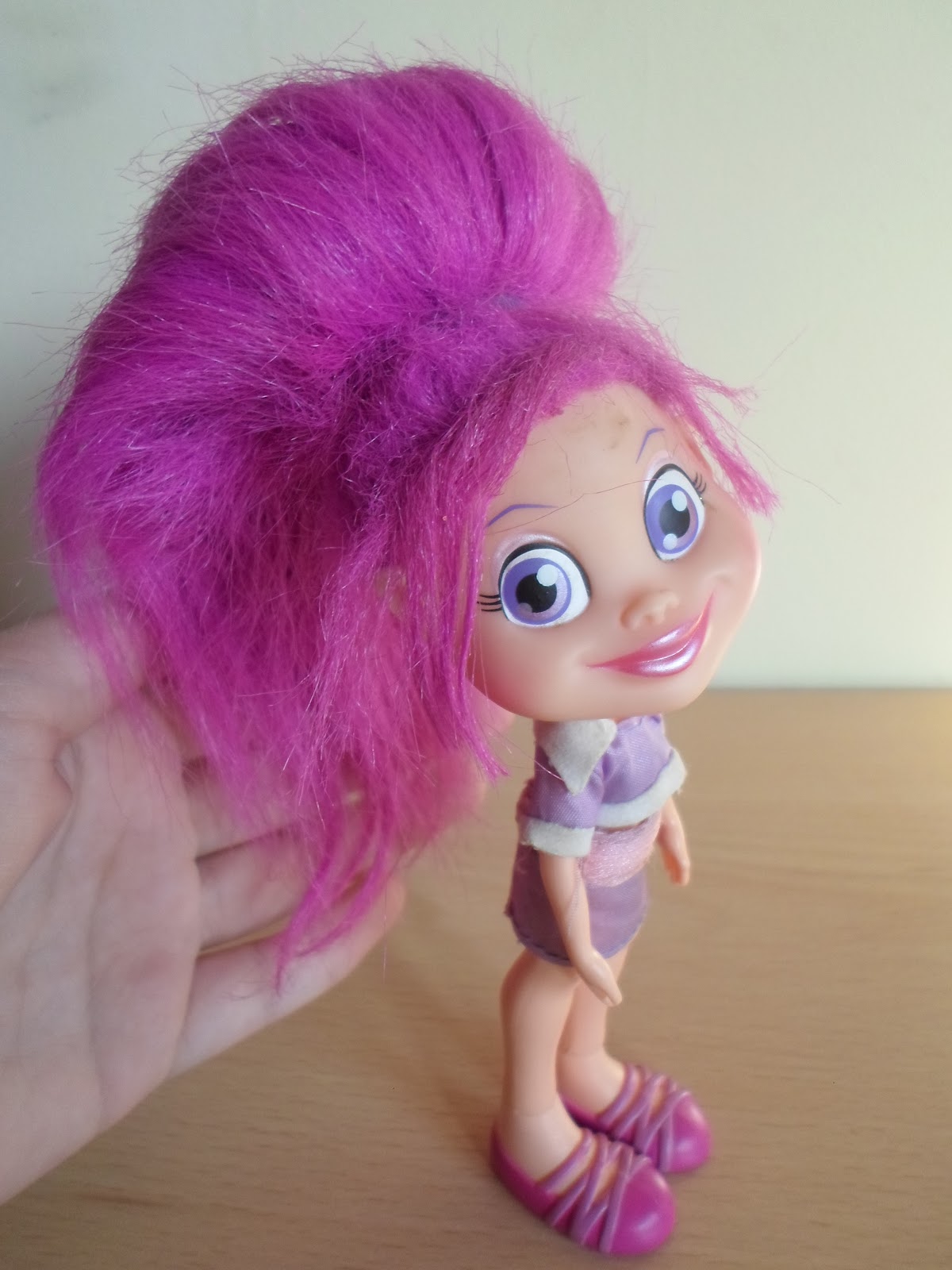 El rincón de mis muñecas: Trollz Amethyst Van Der Troll de Hasbro